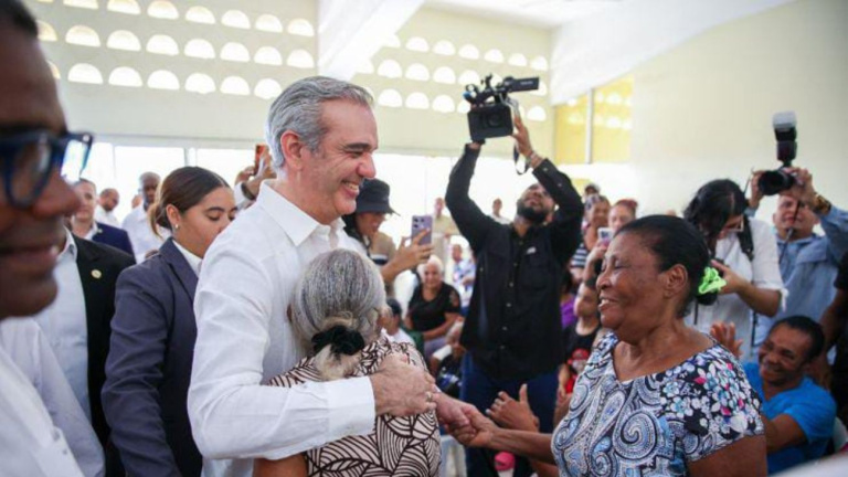 Presidente Abinader anuncia 15 medidas para enfrentar la migración ilegal y garantizar la ...